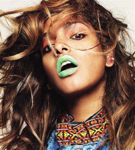MIA Debuts Snippet Of New Track Y A L A LISTEN NOW Gigslutz