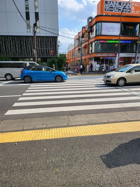 災害火災画像速報ニュース2 On Twitter 【現場の様子】注意喚起 『粘着テープ巻かれたカップ麺容器、爆発物処理班出動騒ぎ』東京都