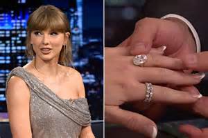 Taylor Swift Gushes Over Her ‘crazy Engagement Ring Admitting I Look