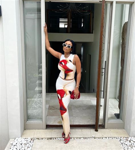 Bonang Matheba Keeps Mzansi Curious Over Her Mystery Man