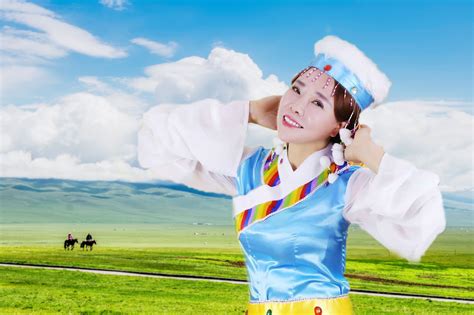 歌曲 马背上的姑娘凤凰网视频凤凰网