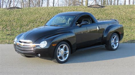 2005 Chevrolet SSR at Indy 2023 as L85 - Mecum Auctions