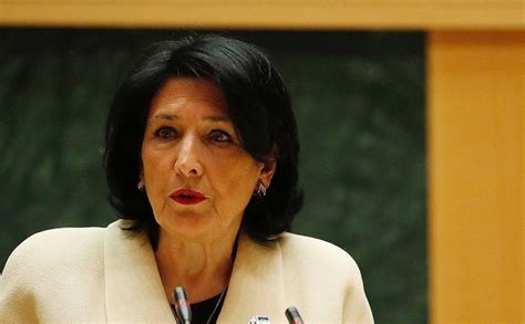 შევძლებთ დავიცვათ მეგრული და სვანური ენები თუ სკოლაში არჩევითი სწავლების უფლებას დავაწესებთ