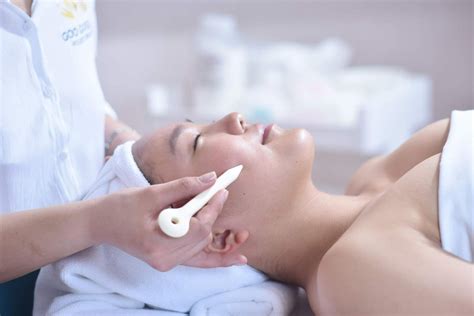 Goo Энэ 7 хоног Божин массаж дээрээ хямдрал зарласан байгаа шүү амжаад 2 3 удаа ороод аваарай