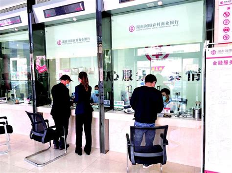 开辟绿色通道，全力助企纾困