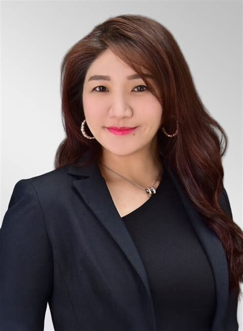 Vivian Chen Soltis Investment Advisors