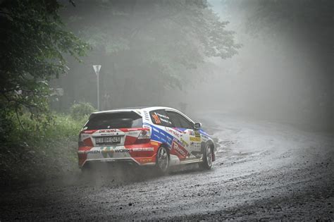 Fogarasi Árpádtető Esőben Is Nagy Kedvenc Rallycafehu