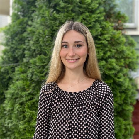 Julia Wirth Linkedin