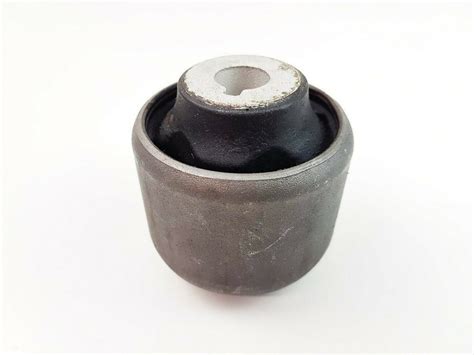 VW T5 Transporter Camper Van Front Axle Rear Wishbone Bush 7H0407182A