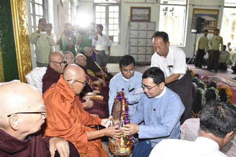 ဧရာဝတီတိုင်းဒေသကြီးအစိုးရအဖွဲ့