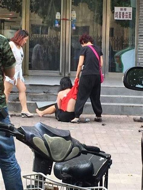 Zhang Yufeng La Mujer Vengadora Que Recorre China Para Humillar Infieles Infobae