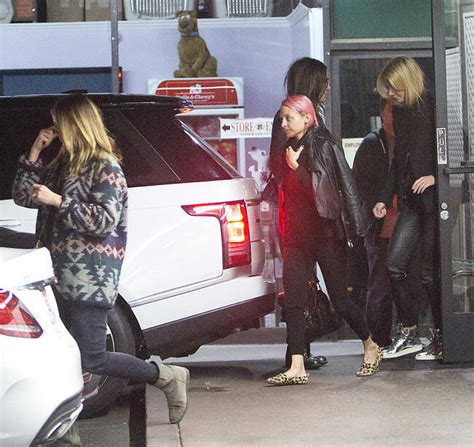 ערב בנות קמרון גווינת דרו וניקול מבלות