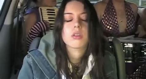 Pin By Edward Dallas On Aubrey Plaza Aubrey Plaza I Love Girls Aubery Plaza