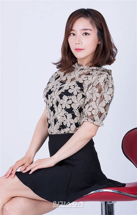 Lee Chae Dam Picture 이채담 Hancinema