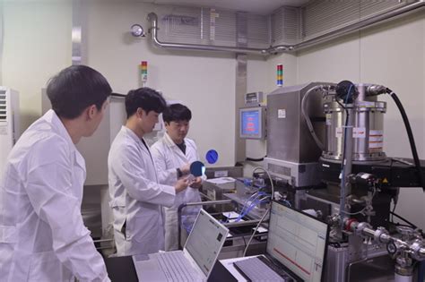 기계연구원 차세대 반도체 대면적 식각 기술 세계 최초 개발