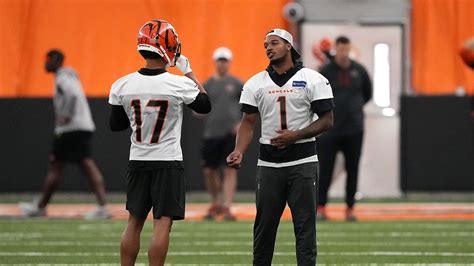 Ngôi Sao Của Bengals Jamarr Chase Tham Gia Buổi Tập Luyện đầy đủ đầu Tiên Khi Tranh Chấp Hợp