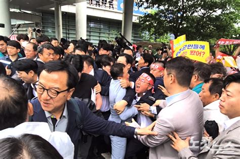 여기가 어디라고 와김관영 지사에 육두문자 퍼부은 완주군민들