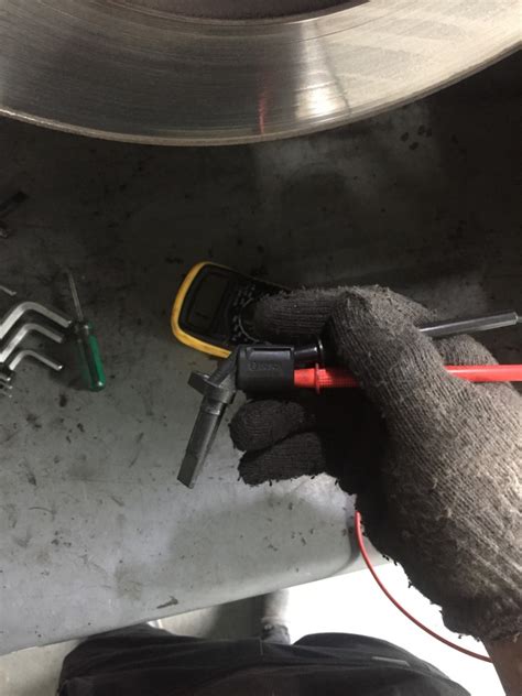 수원 정비소 아우디a8 Abs 경고등 및 브레이크경고등 운전석 휠센서 점검 후 배선수리 기가모터스 네이버 블로그