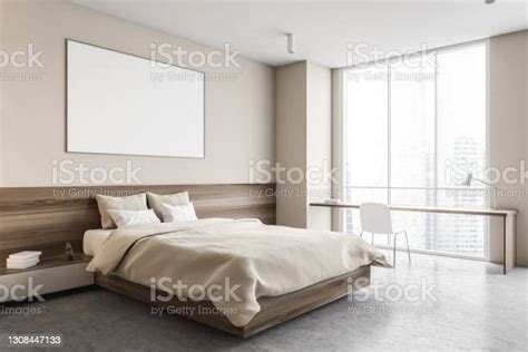 베이지 색 침실의 모형 캔버스 창문 근처에 린넨과 책상이있는 침대 실내에 대한 스톡 사진 및 기타 이미지 실내 침실 0명