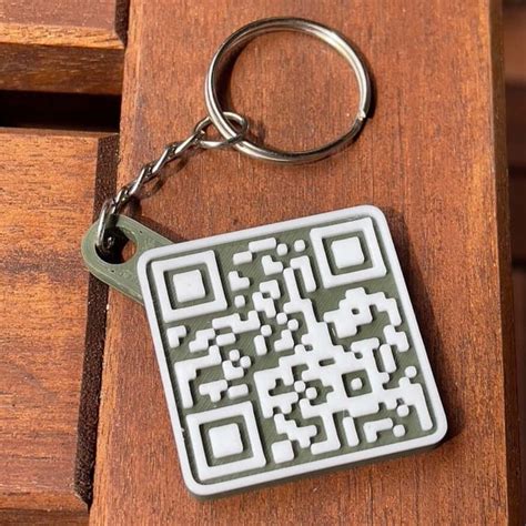 Qr Code Keychain Keychain Qr Code Coding