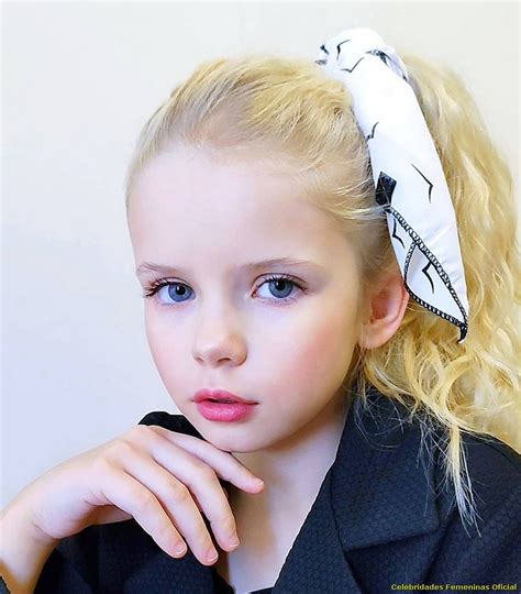 Celebridades Femeninas Oficial Yana Gaidukevich No Podemos Dejar