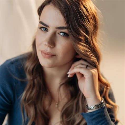 ФОТОГРАФ БАРСЕЛОНА БАНГКОК 🇺🇦 Photographer Barcelona Katy Shel • Threads Say More