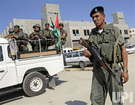 Photo Palestinian Security Forces Operate In Hebron Jer2008110303