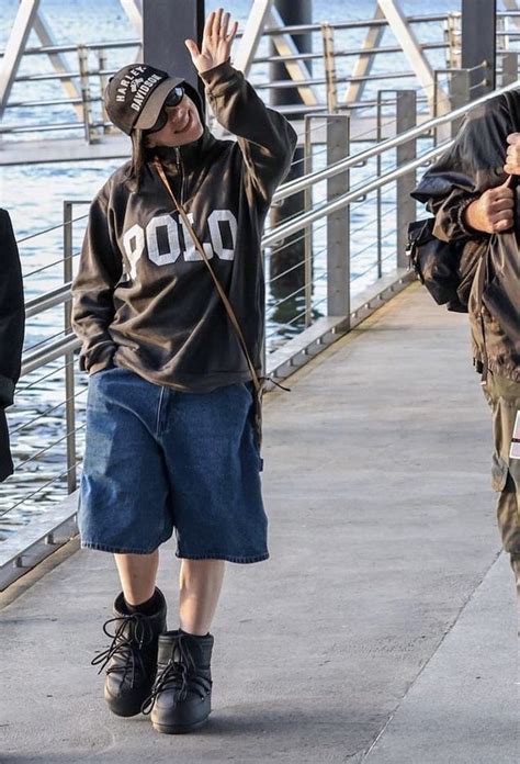 Pin By Sami On Dressing Billie Eilish Outfits Billie Billie Eilish