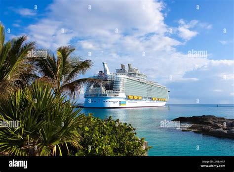 Royal Caribbean Cruise Island 60 Photos