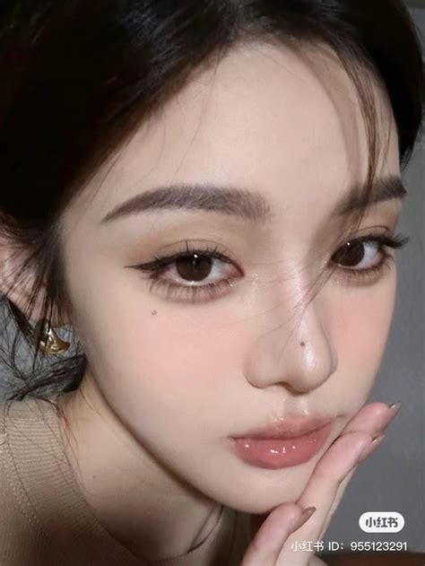 Pin By Jillian On Makeup Makeup Routine Eye Makeup Asian Eye Makeup
