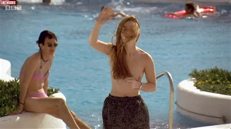 Morvern Callar Nude Pics Pagina 1