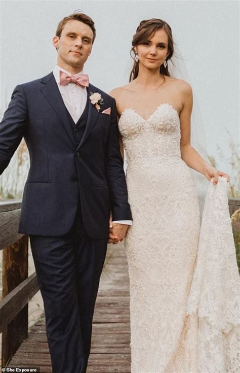 Neighbours Actor Jesse Spencer Marries With His Girlfriend In Secret