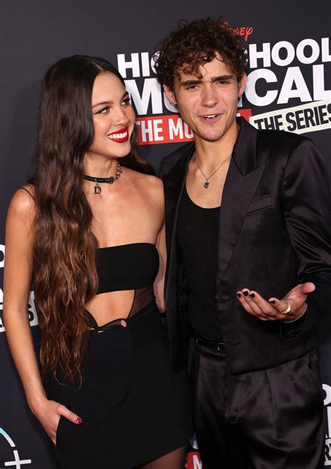 Olivia Rodrigo Joshua Bassett At Hsmtmts Premiere Photos Ps Celebrity