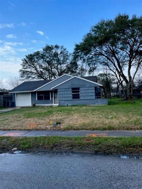 5947 Bellfort Ave Houston Tx 77033 House Rental In Houston Tx