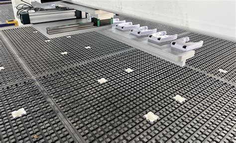 Cnc Рутер с автоматична смяна на инструментите Пи 314 ООД