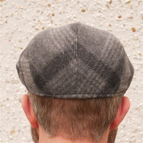 Traditional Irish Tweed Flat Cap Greycharcoal Tartanplaid Check