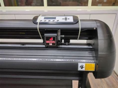 Bravo Xl 721 Vinyl Cutting Plotter Machine 800mms Cutting Speed At