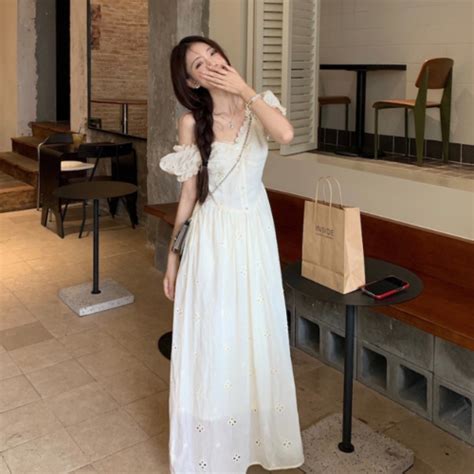 바이미뉴 여름신상 데일리원피스반팔 블라우스 리본 프릴 원피스 오프숄더 펀칭 편안한 롱원피스 레이스 데일리룩 여름 휴양지원피스