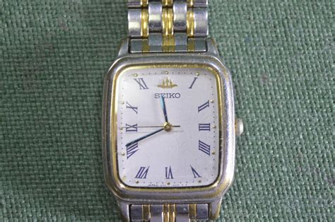 Купить Часы наручные женские кварцевые Seiko Металлический браслет Япония Начало 2000х в