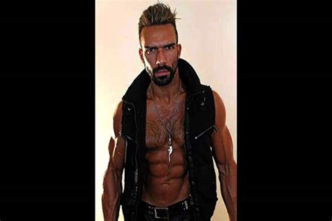 Darren Shahlavi