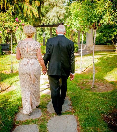 28 Elderly Couple Wedding Photos Proving Youre Never Too Late To Find