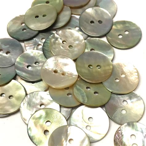 18mm Natural Mother Of Pearl Buttons The Button Shed