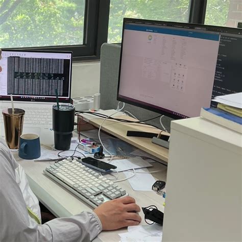 Attention‐guided Adaptation Factors For Unsupervised Facial Domain Adaptation