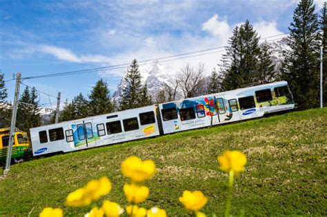삼성전자 ‘유럽의 지붕 스위스 융프라우요흐에서 삼성 브랜드 열차 운행 아주경제