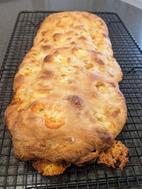 Cheesy Flat Bread Dining And Cooking