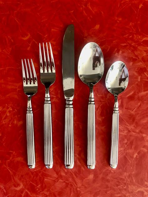 Monument By Hampton Silversmiths Etsy