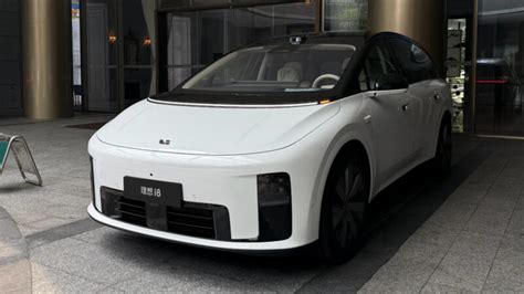 Avatr Launches Updated Avatr 11 Suv With New Hybrid Variants Auto In