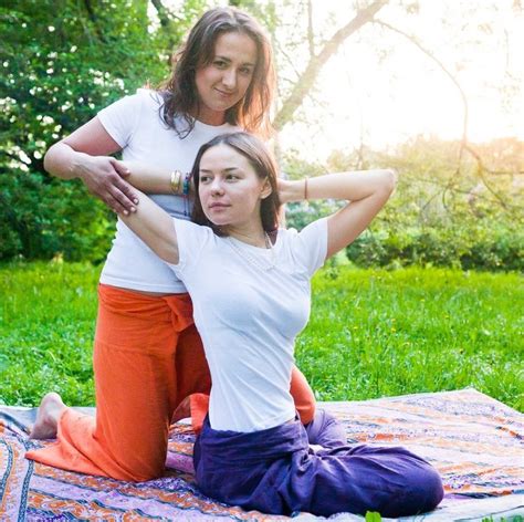 🖖💗 Массаж на свежем воздухе это восхитительно Птички поют солнышко греет 🏞 Люблю свою работу