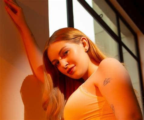 maya kendrick nudes sexting and video chat on mynx
