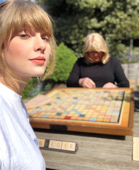 Taylor Swift — Taylor What Lipstick Is That I Need It